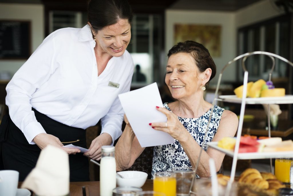 How to Upsell in a Restaurant without Annoying Customers - The Camelo Blog