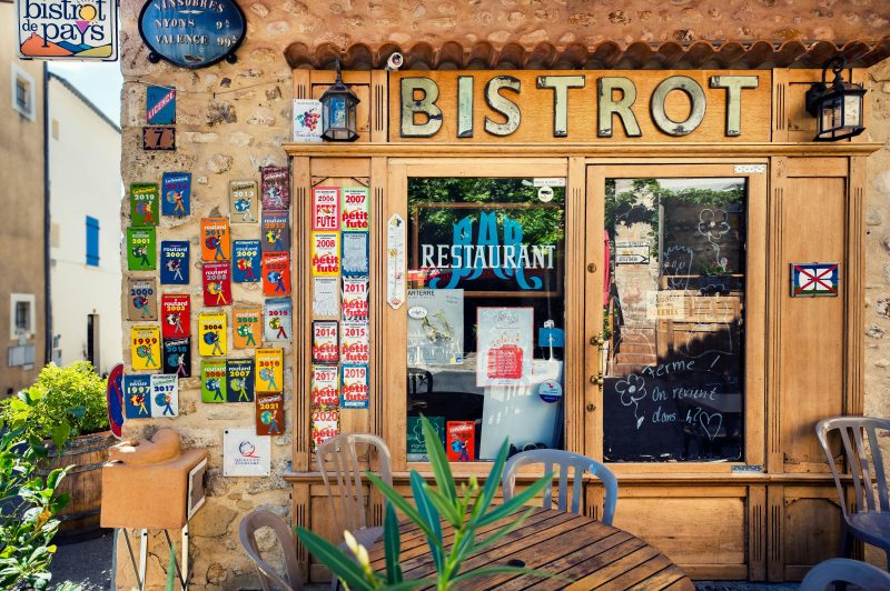 What Is a Bistro? - The Camelo Blog